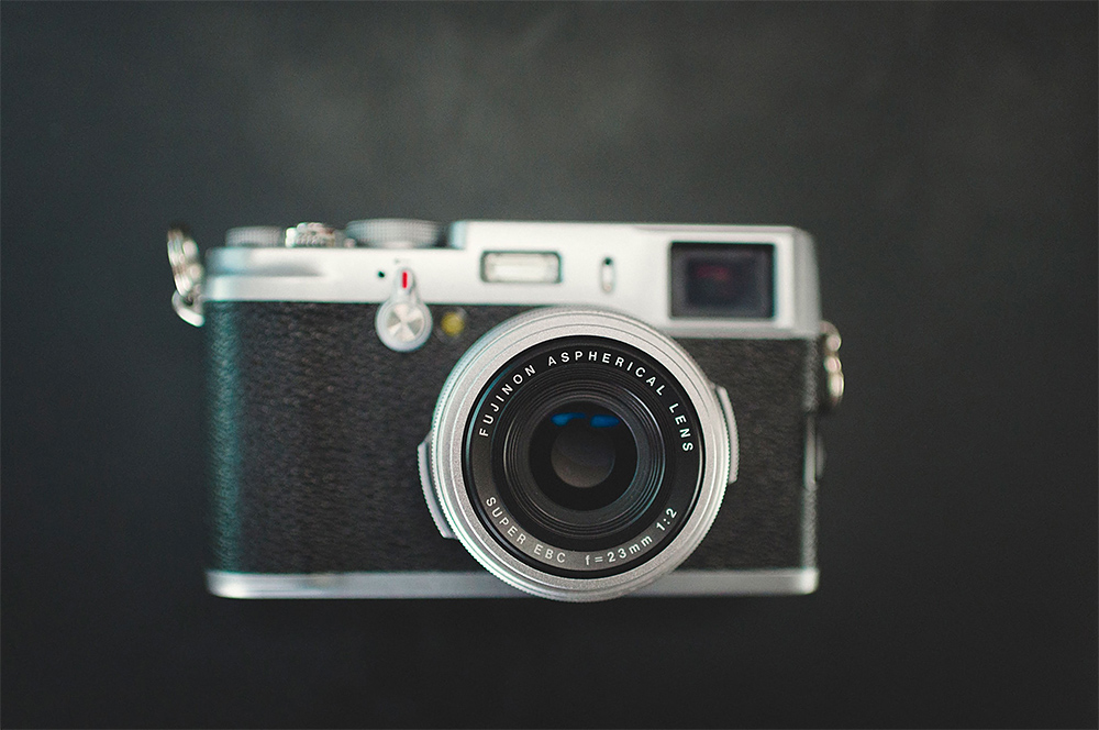 Review Mirrorless Digital Camera Icfa